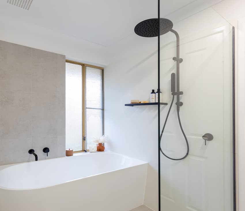 Bathroom Shower Screens 101 A Practical Solution To Prevent Water Splashing